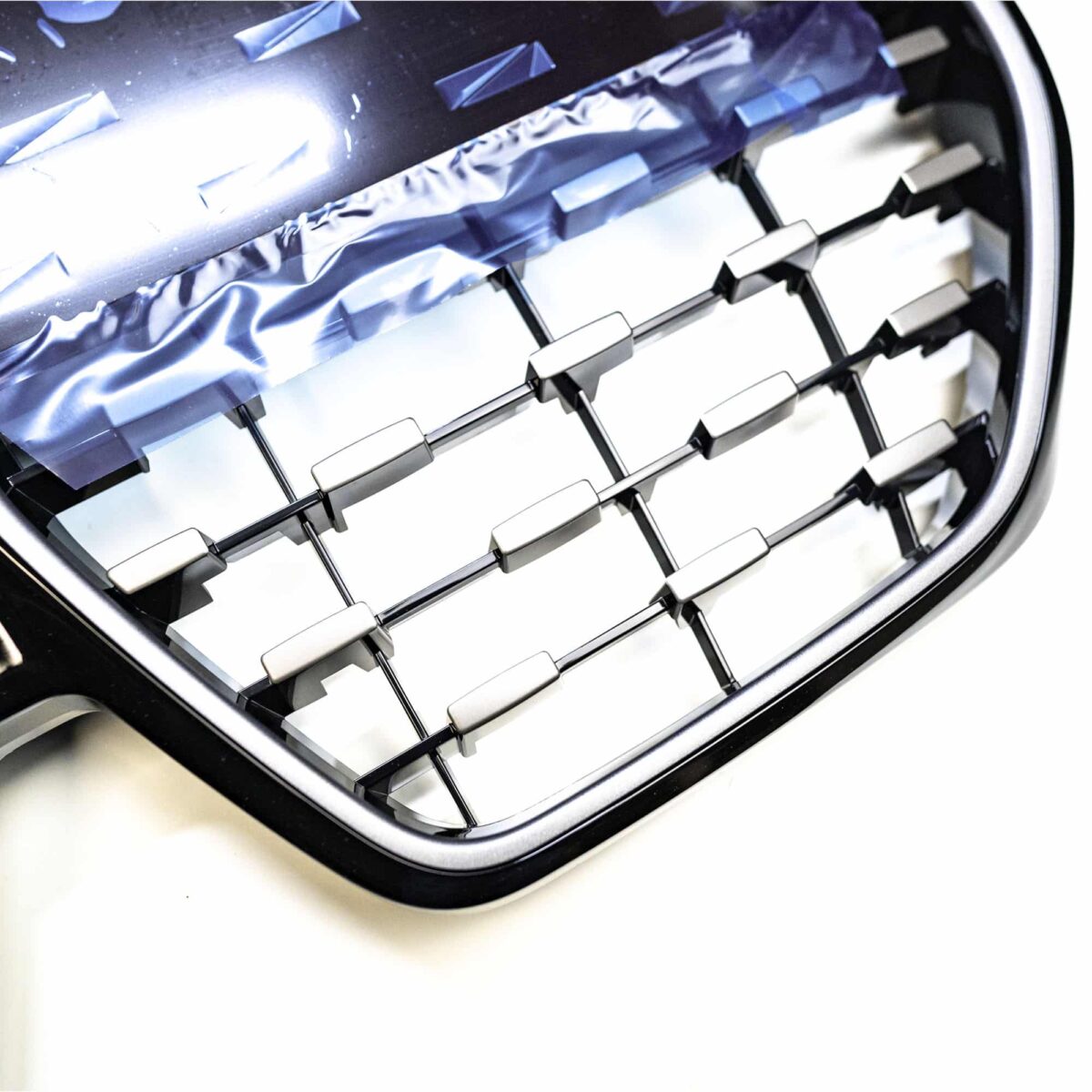 OEM BMW Shadowline front grille G26 i4 - 51139463247, 51139463248